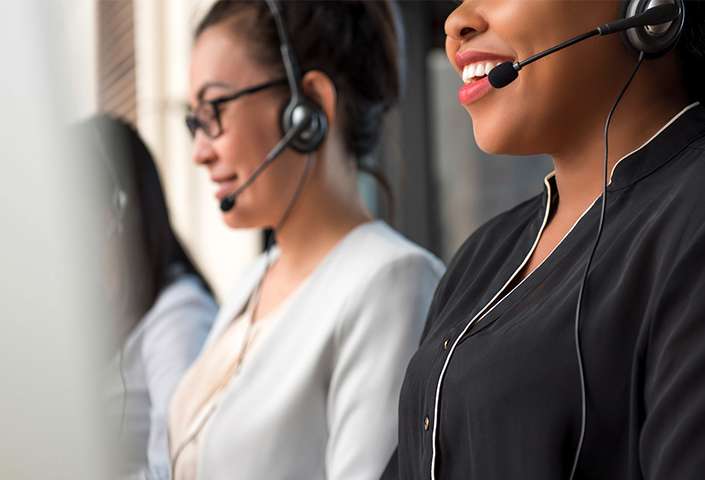5 steps to outsource customer service | MicroSourcing